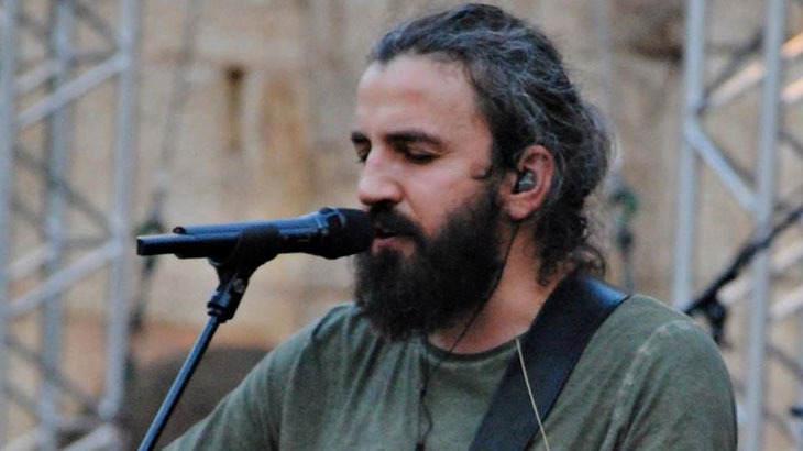 O Λεωνίδας Μπαλάφας Live στη Θεσσαλονίκη στην Ταράτσα του Soul Skg ...