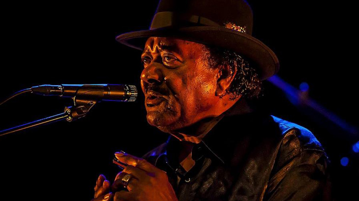 Ο Θρυλικός Boo Boo Davis ζωντανά στη Μουσική Σκηνή Ξέφωτο ...