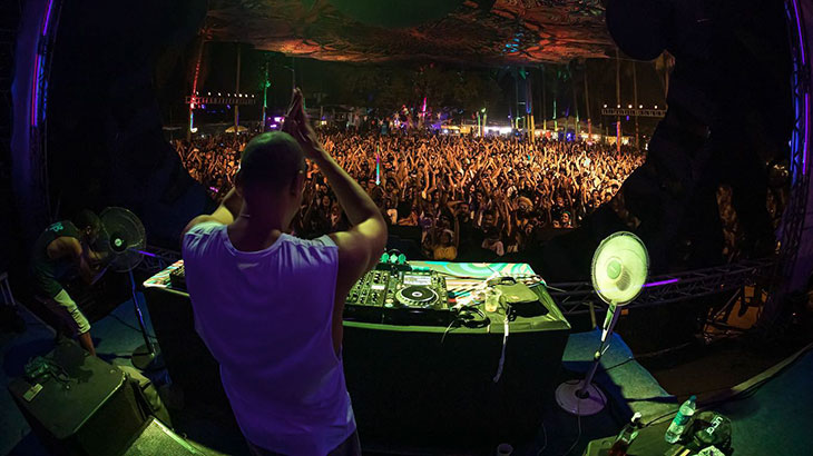 Ο Dj Astrix Live Act στο Block 33 στη Θεσσαλονίκη - ThessalonikiGuide.gr