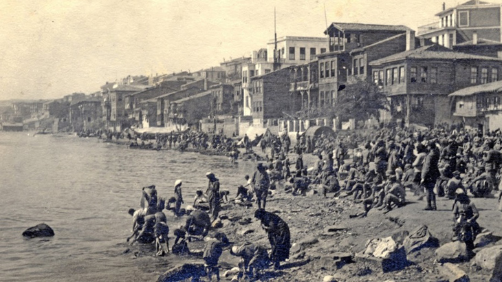 Η Μικρασιατική Καταστροφή () • Ταινία - ThessalonikiGuide.gr