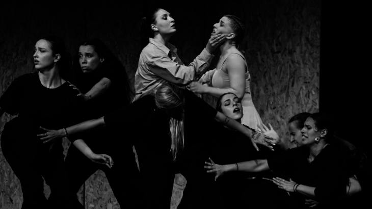 Η Μουσικοθεατρική Παράσταση Dance Τheater Chaos στο θέατρο Αθήναιον στη ...